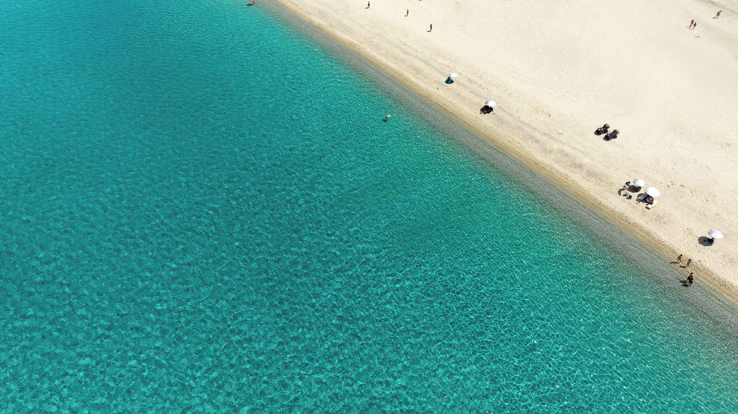 Sani Resort Beaches & Pools - Amathus Holidays